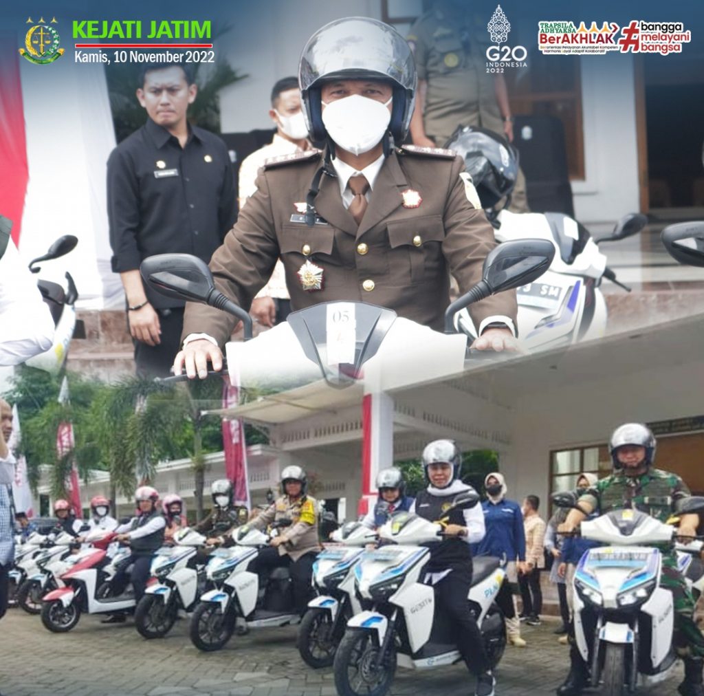 PEMPROV JATIM GELAR PERINGATAN HARI PAHLAWAN 10 NOVEMBER DI MONUMEN ...